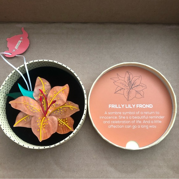 Erstwilder | Jewelry | Erstwilder Brooch Frilly Lily Frond | Poshmark